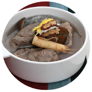 28.GALBI TANG 갈비탕 (SHORT RIB SOUP)